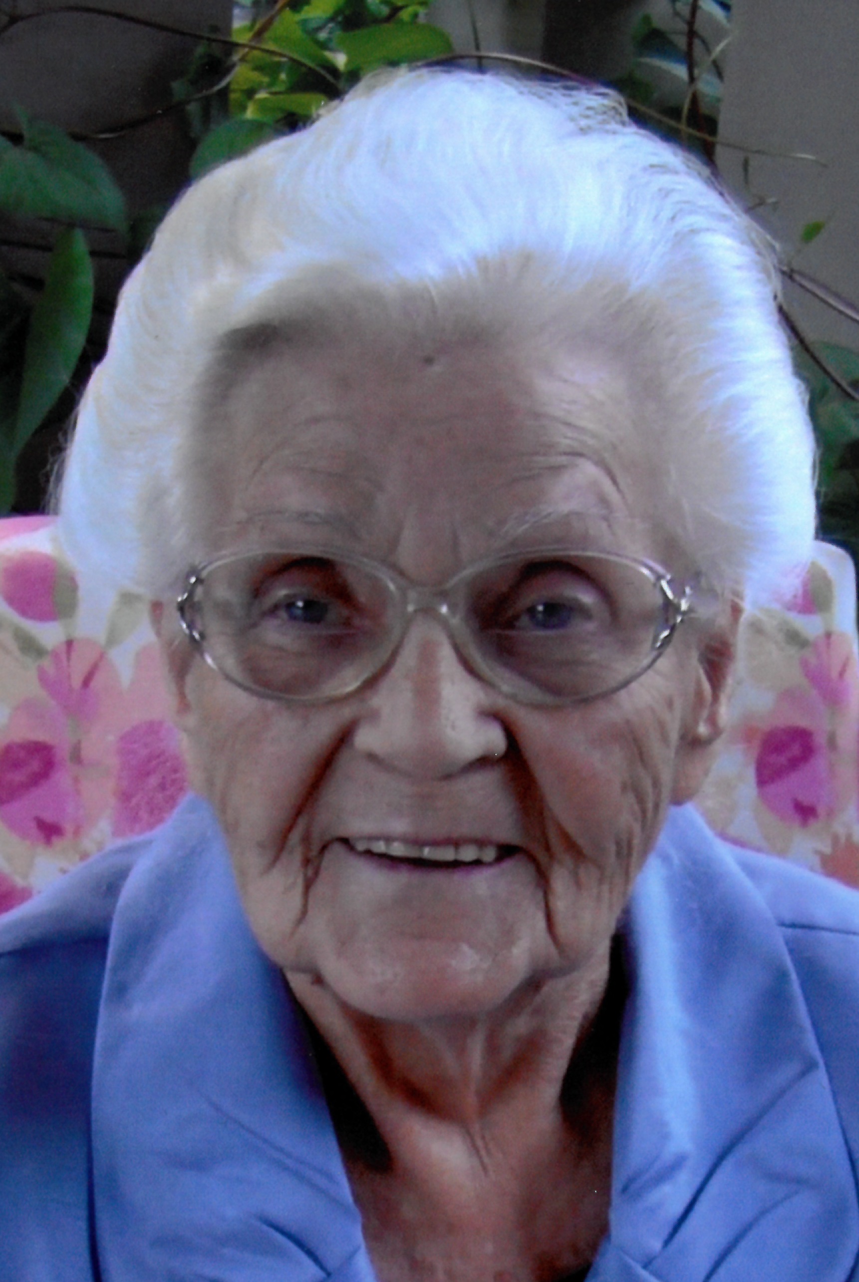 Thelma Thornsberry – Secor Funeral Home