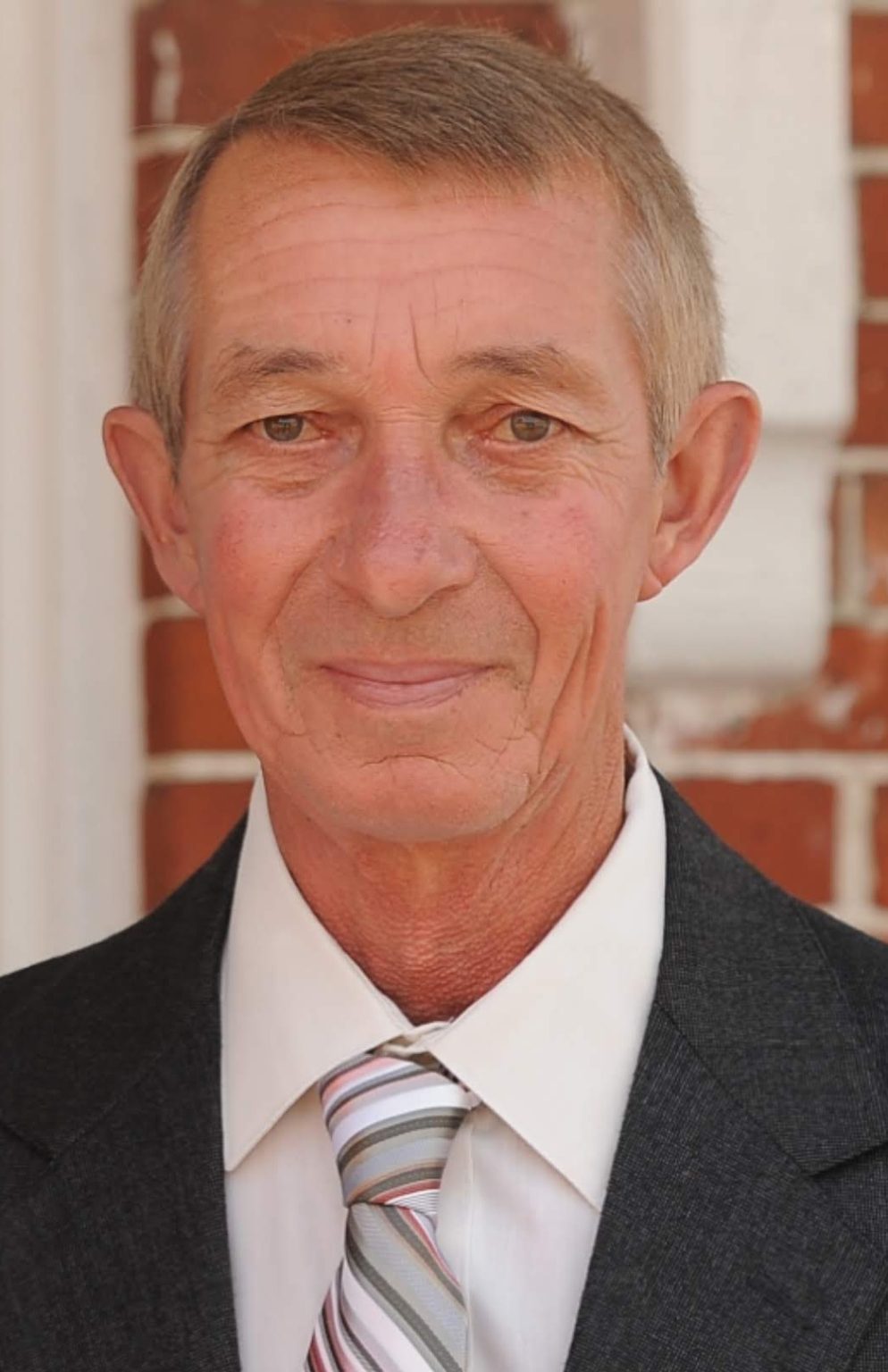 Robert “Bob” Hiler – Secor Funeral Home